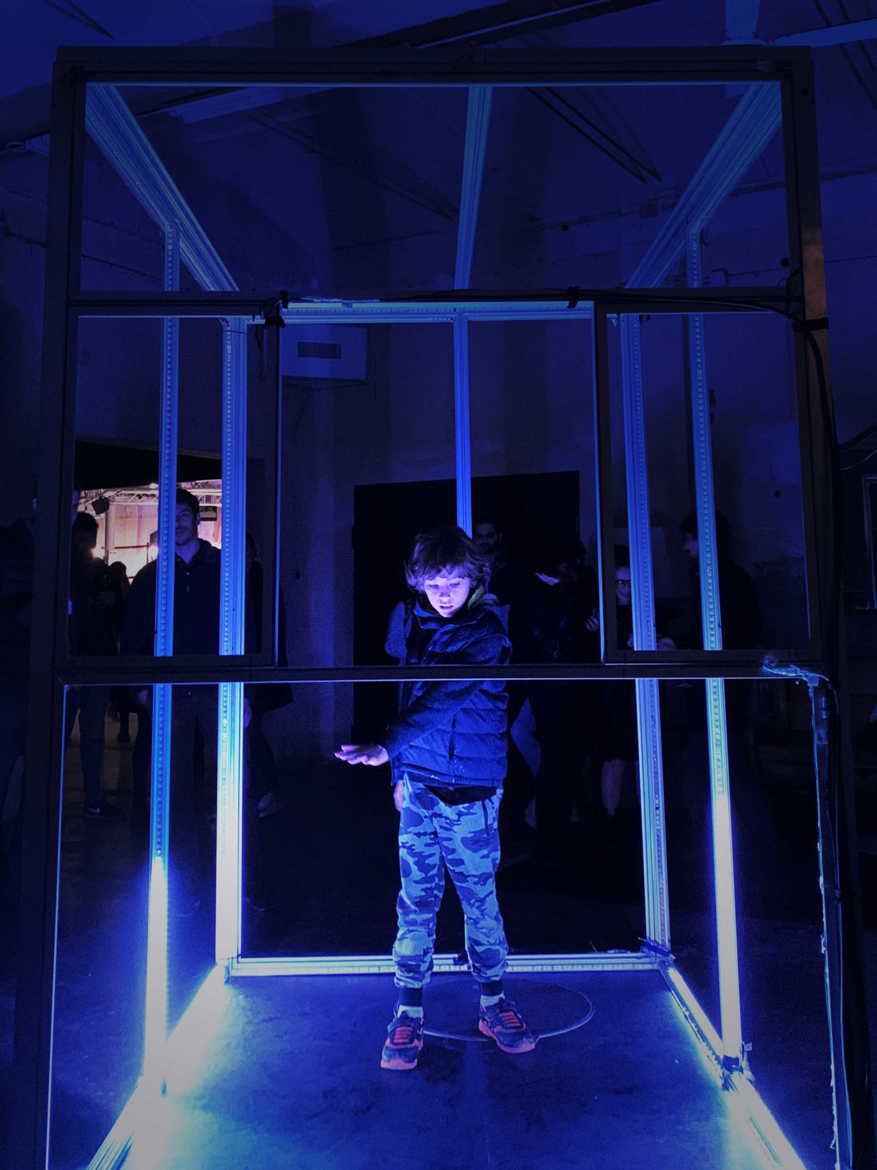 How can a Light Box transform spectators into artists? Antiloop Studio