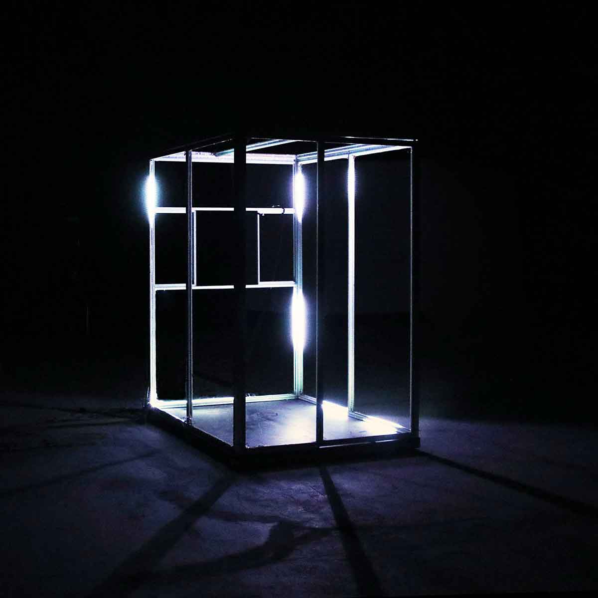 How can a Light Box transform spectators into artists? Antiloop Studio